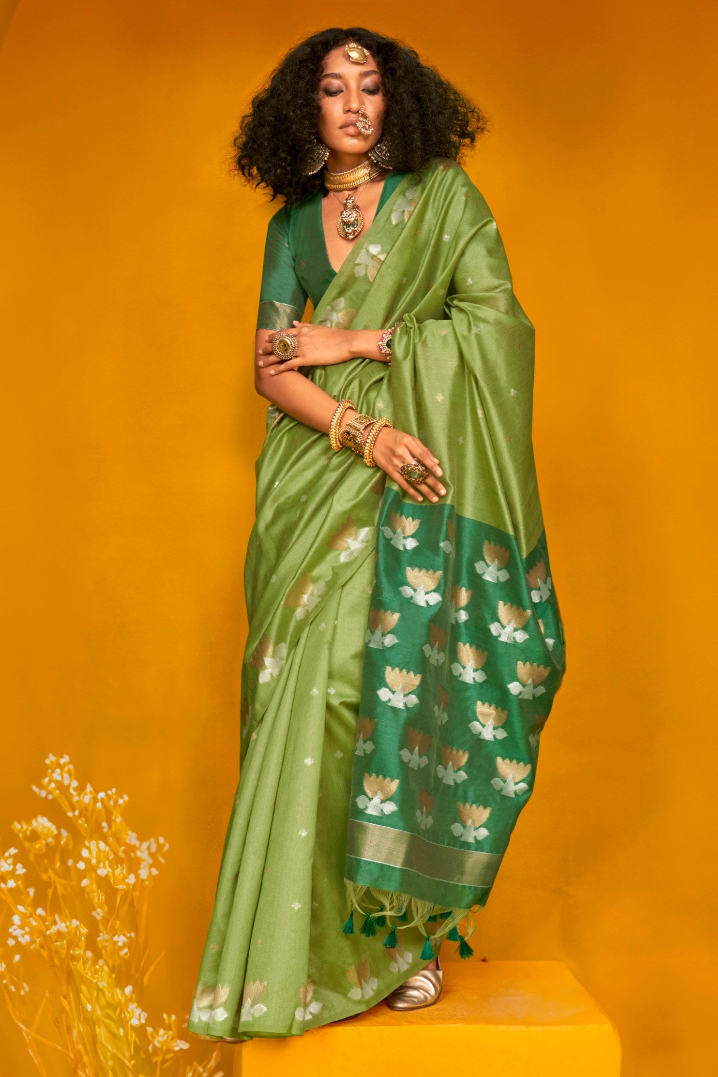 Buy Tree Green Tussar Handloom Silk Saree Online - MySilkLove