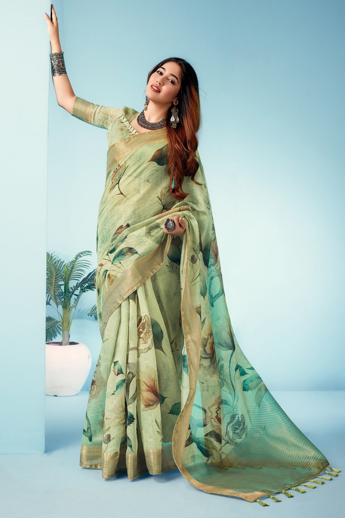 Buy Linen Sarees Online at Best Prices | 70% Off | MySilkLove