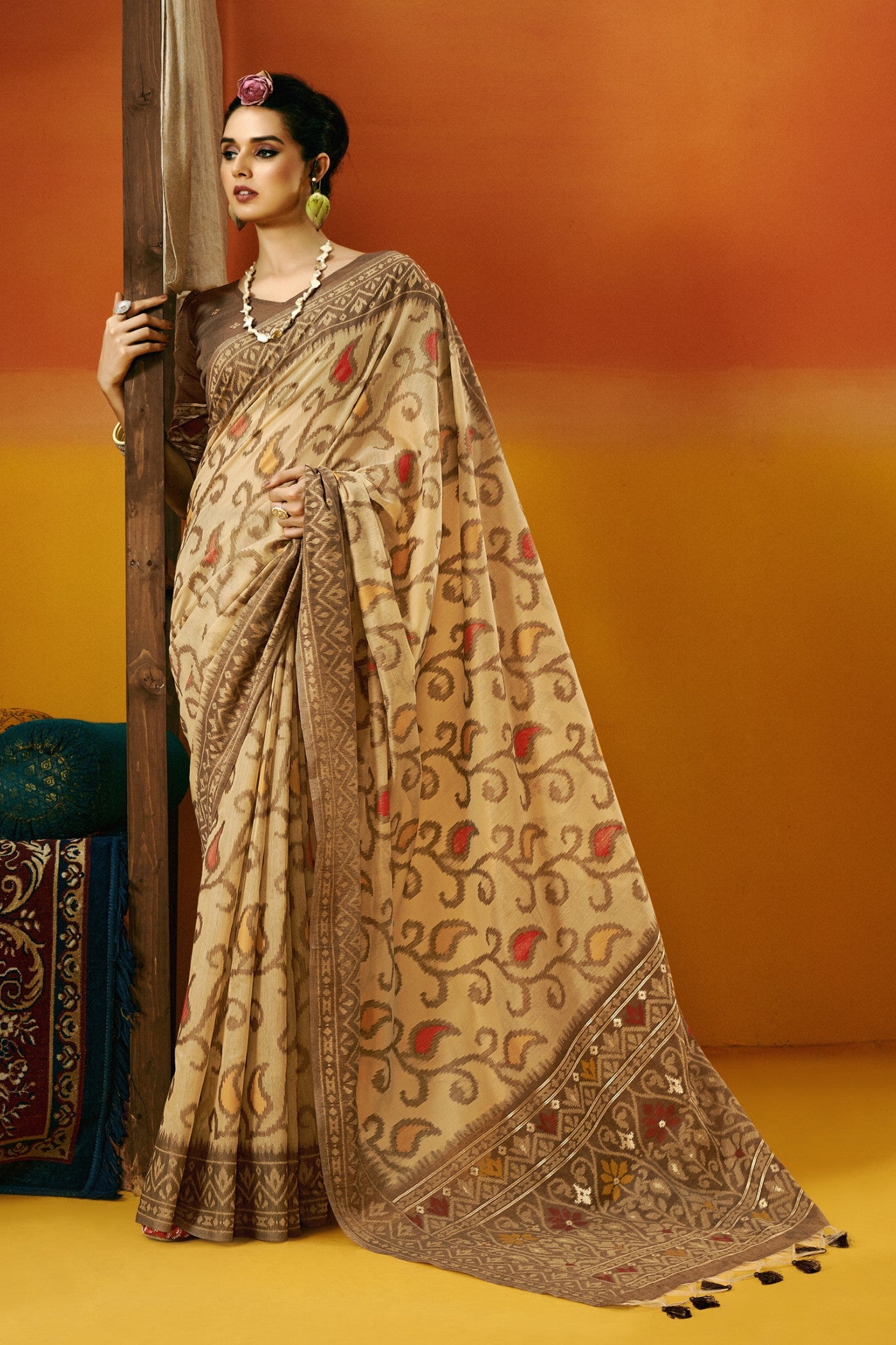 Buy Bullet Shell Cream Handloom Jamdani Saree Online - MySilkLove