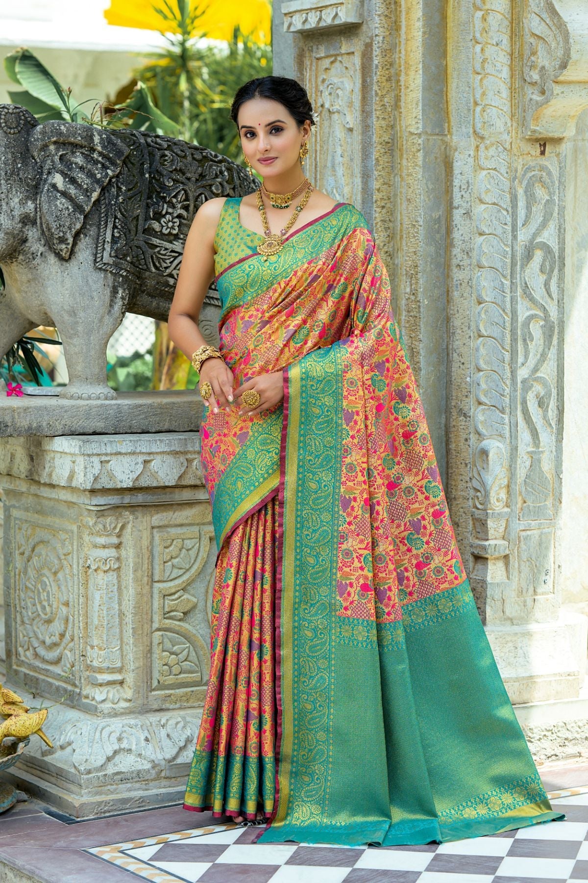 Buy Rama Pink and Green Woven Kanjivaram Saree Online - MySilkLove