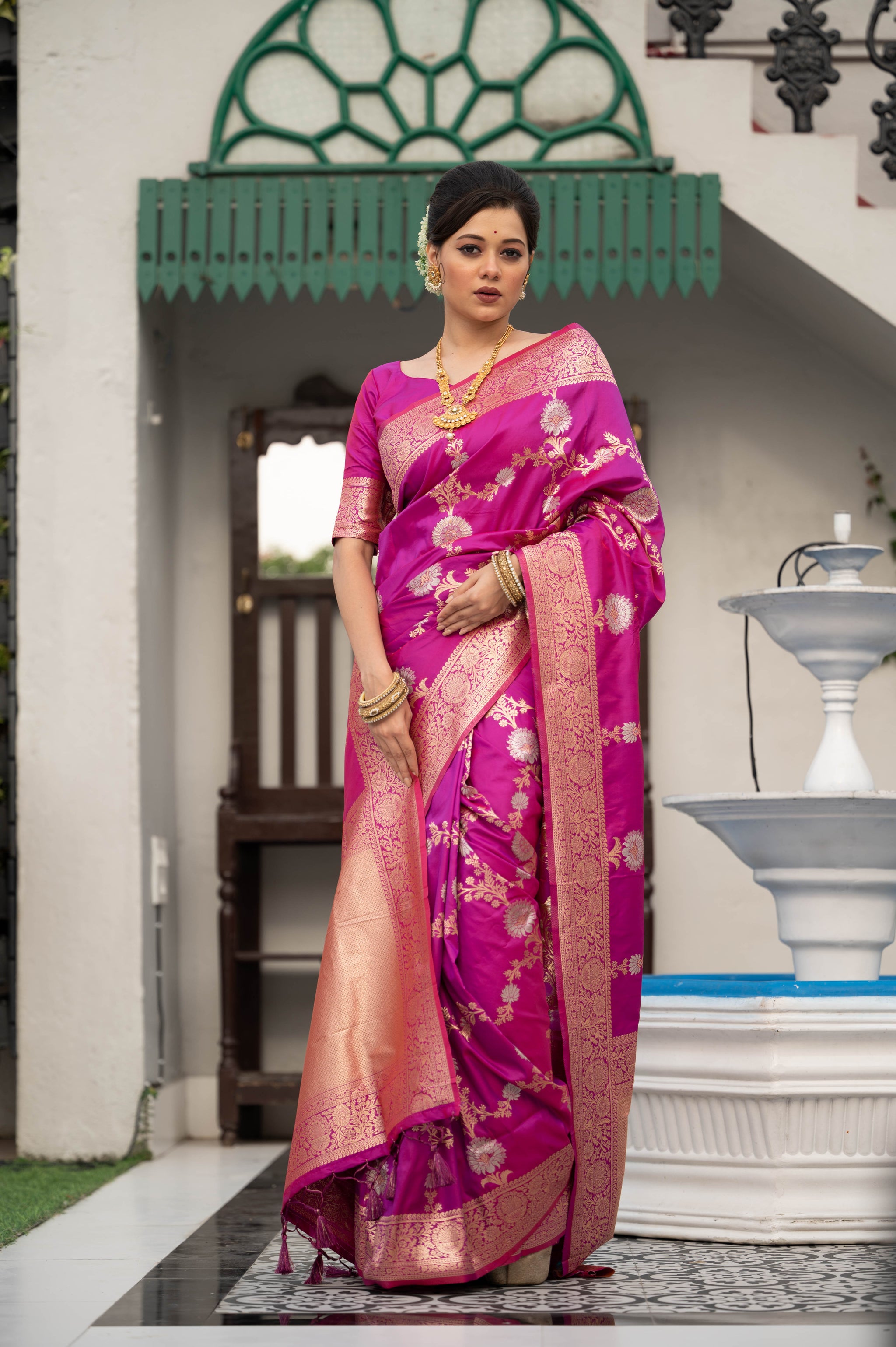 Buy Jazzberry Jam Pink Woven Banarasi Silk Saree Online - MySilkLove